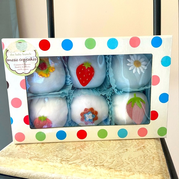 The Baby Bunch | One Pieces | Onesies Gift Box With 6 X 6 Mth 3 White 3 ...